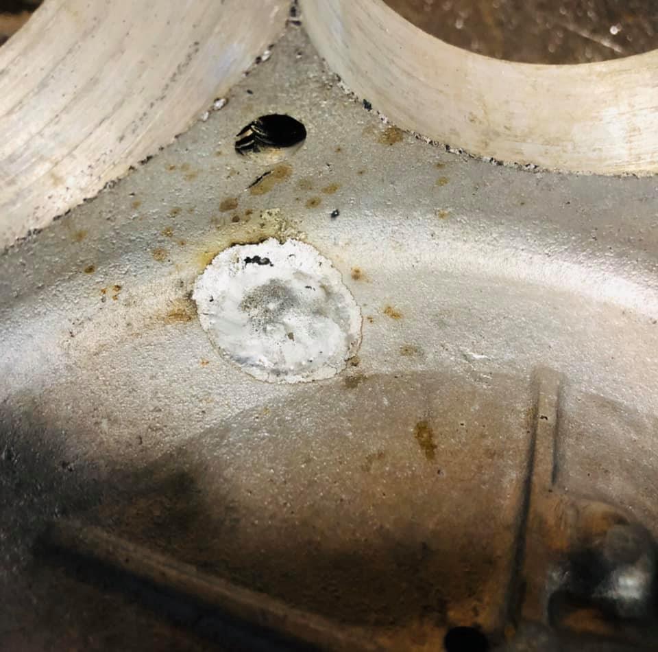 欠損箇所溶接盛り再生 - グローリーエンジニアリング